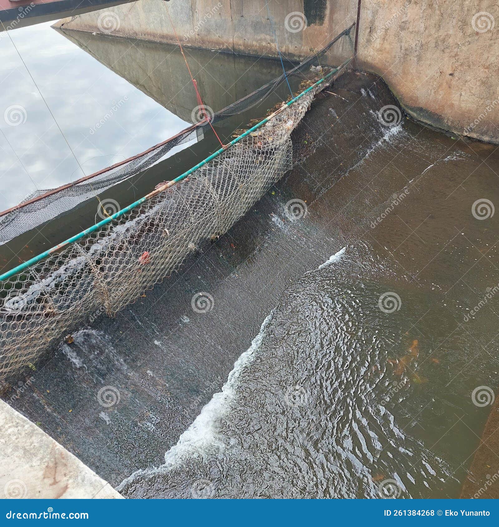 Nets in the Dam To Catch Trash Stock Photo - Image of catch, trash ...