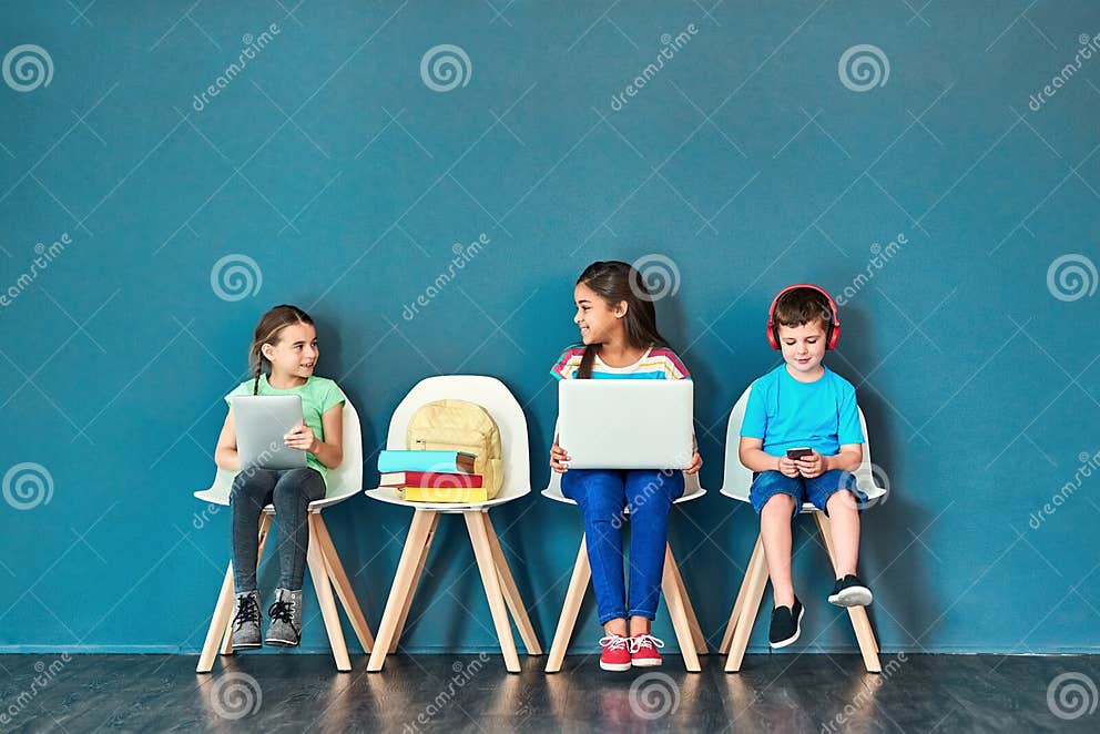 Network, Technology and Learning with Children in Studio for Online ...