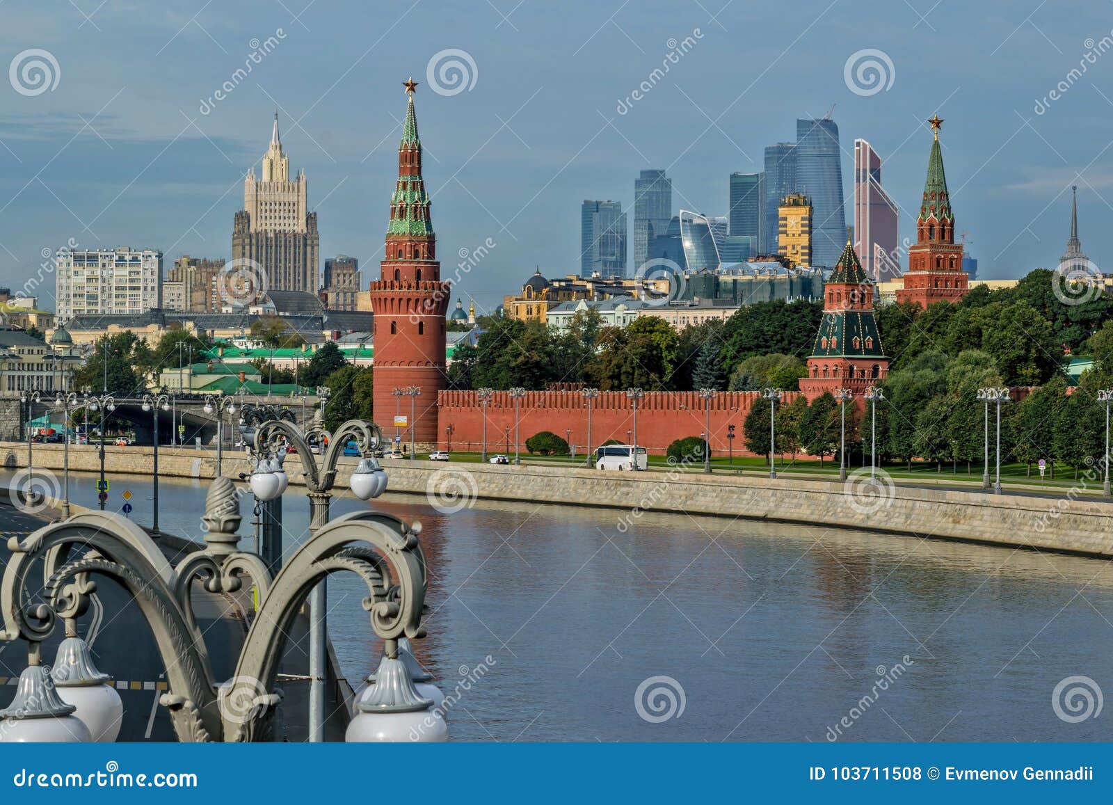 Neue Ansichten Des Moskaus Der Kreml Stockfoto - Bild von tourismus ...