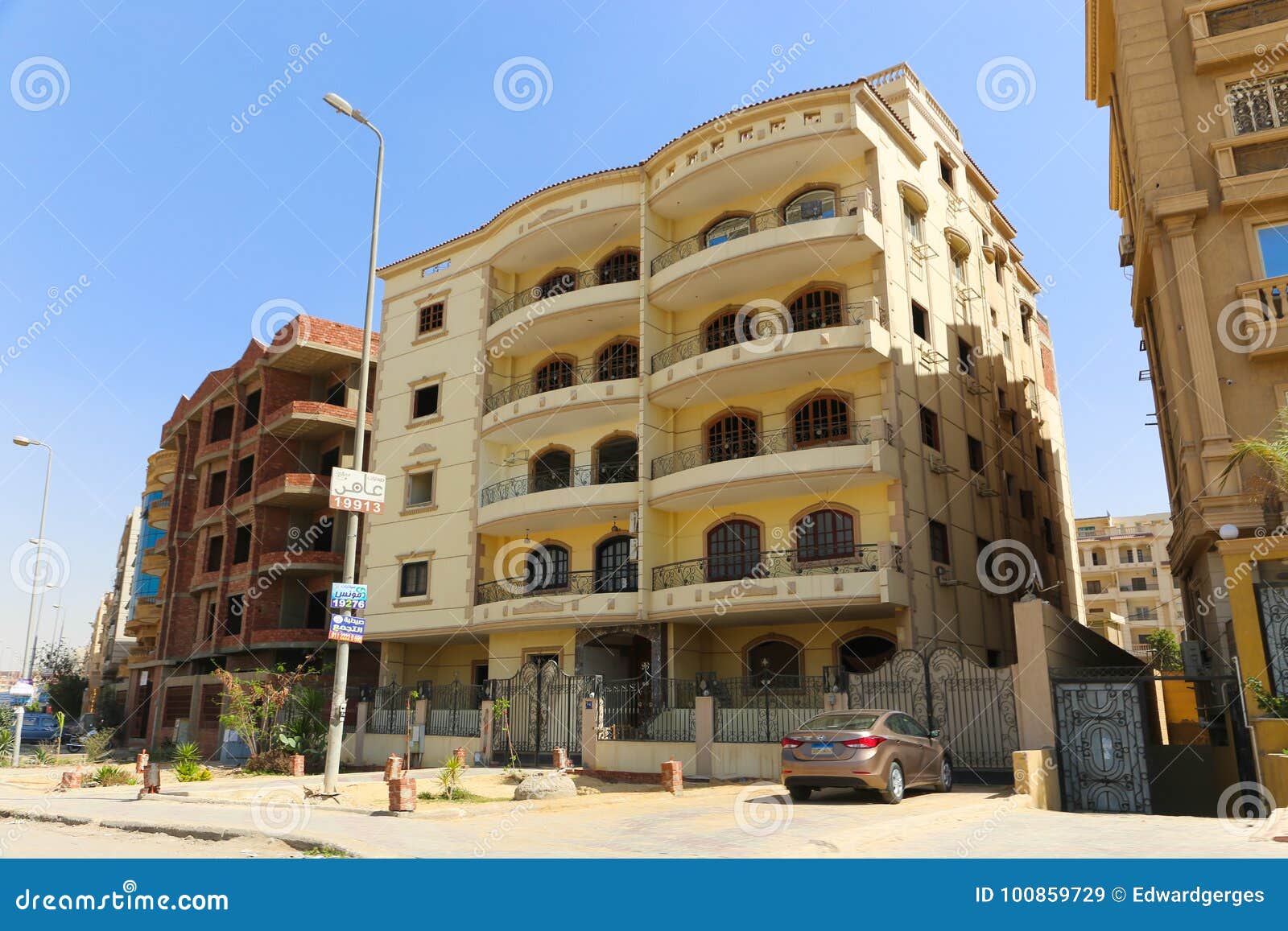 Neue Kairo-Stadt redaktionelles stockbild. Bild von antike - 100859729