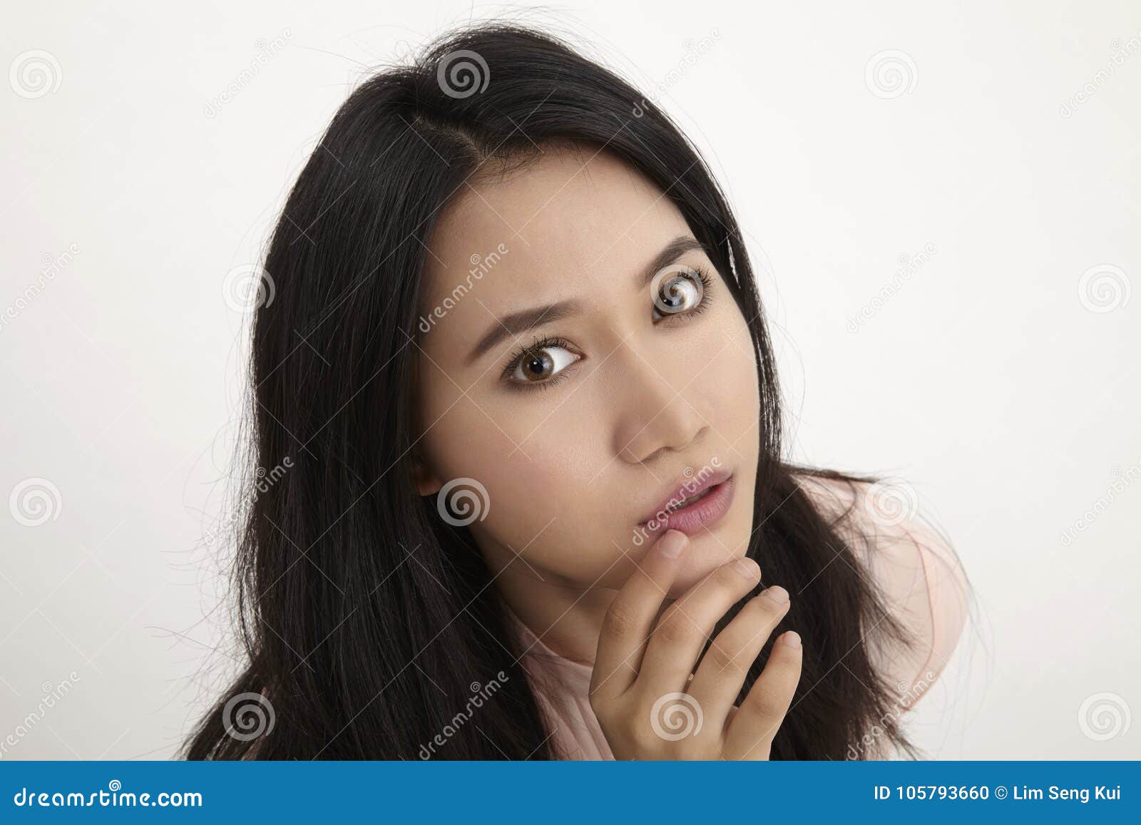 Neugierig stockfoto. Bild von denken, porträt, auge - 105793660