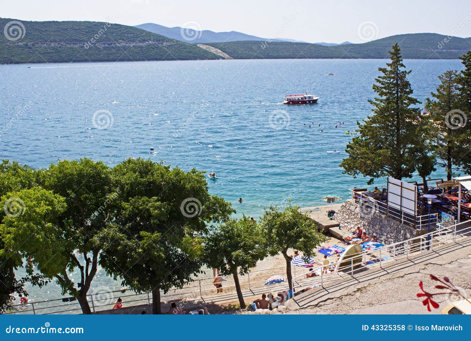 Neum Beach editorial stock photo. Image of beach, yugoslavia - 43325358