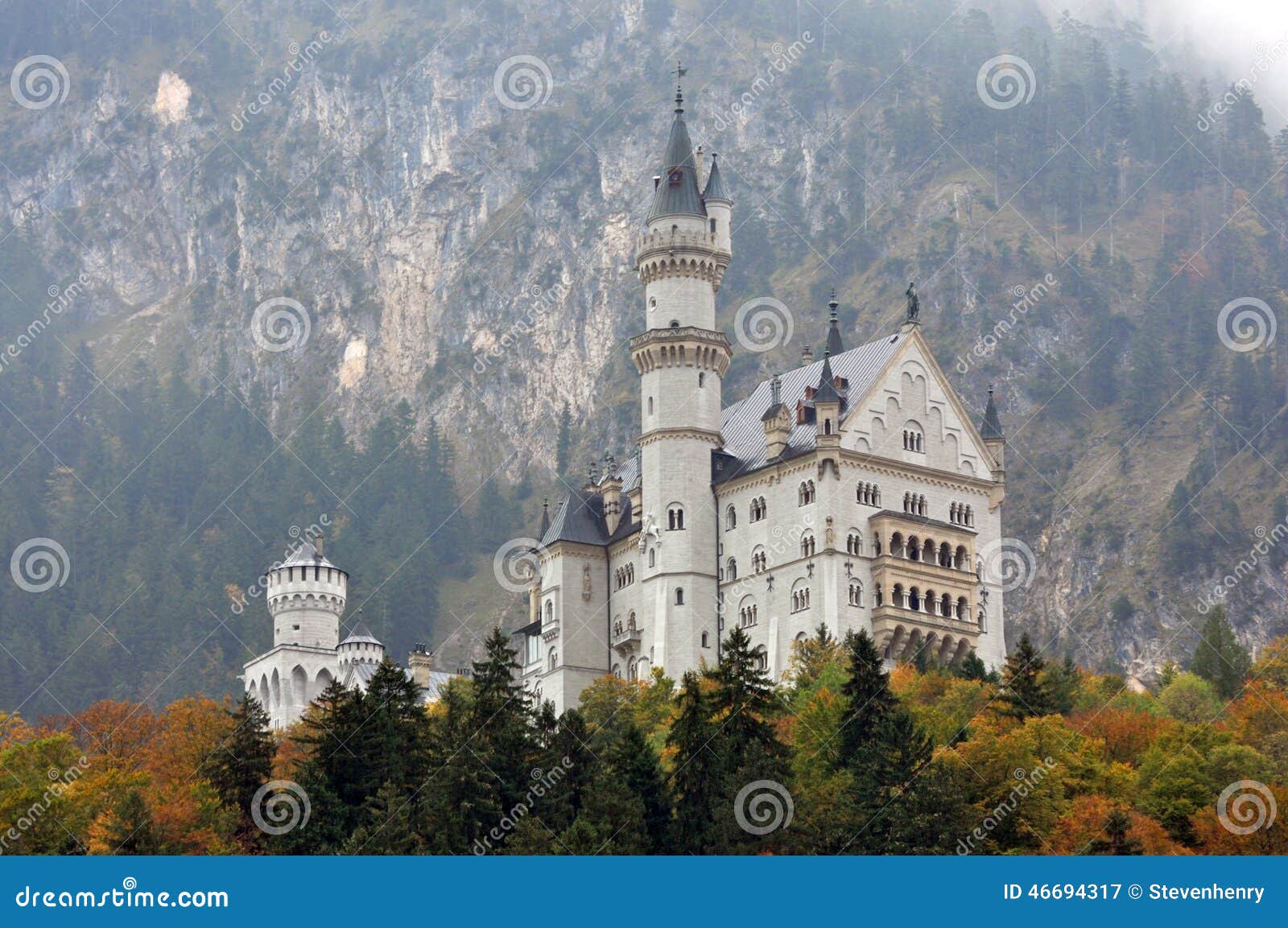 Neuschwanstein castle stock image. Image of famous, fortress - 46694317