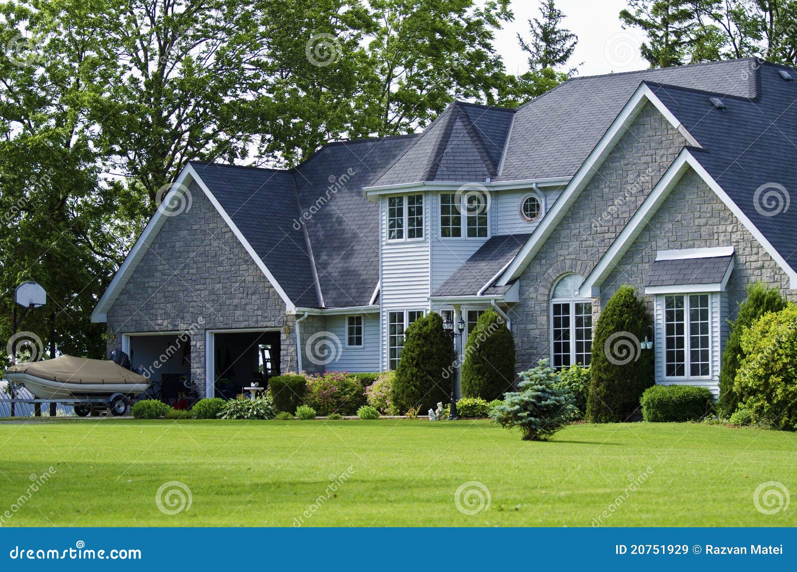 New american house stock image. Image of natural, grass - 20751929