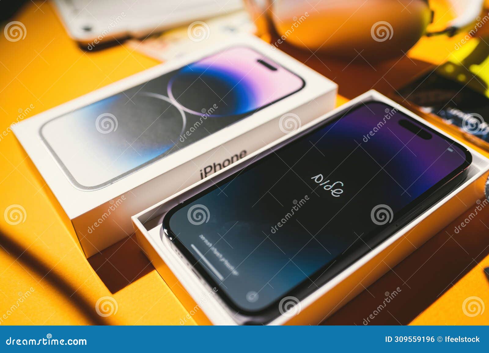 New Apple Computers Setup: MacBook Pro 14 with Hello Message in Unknown ...