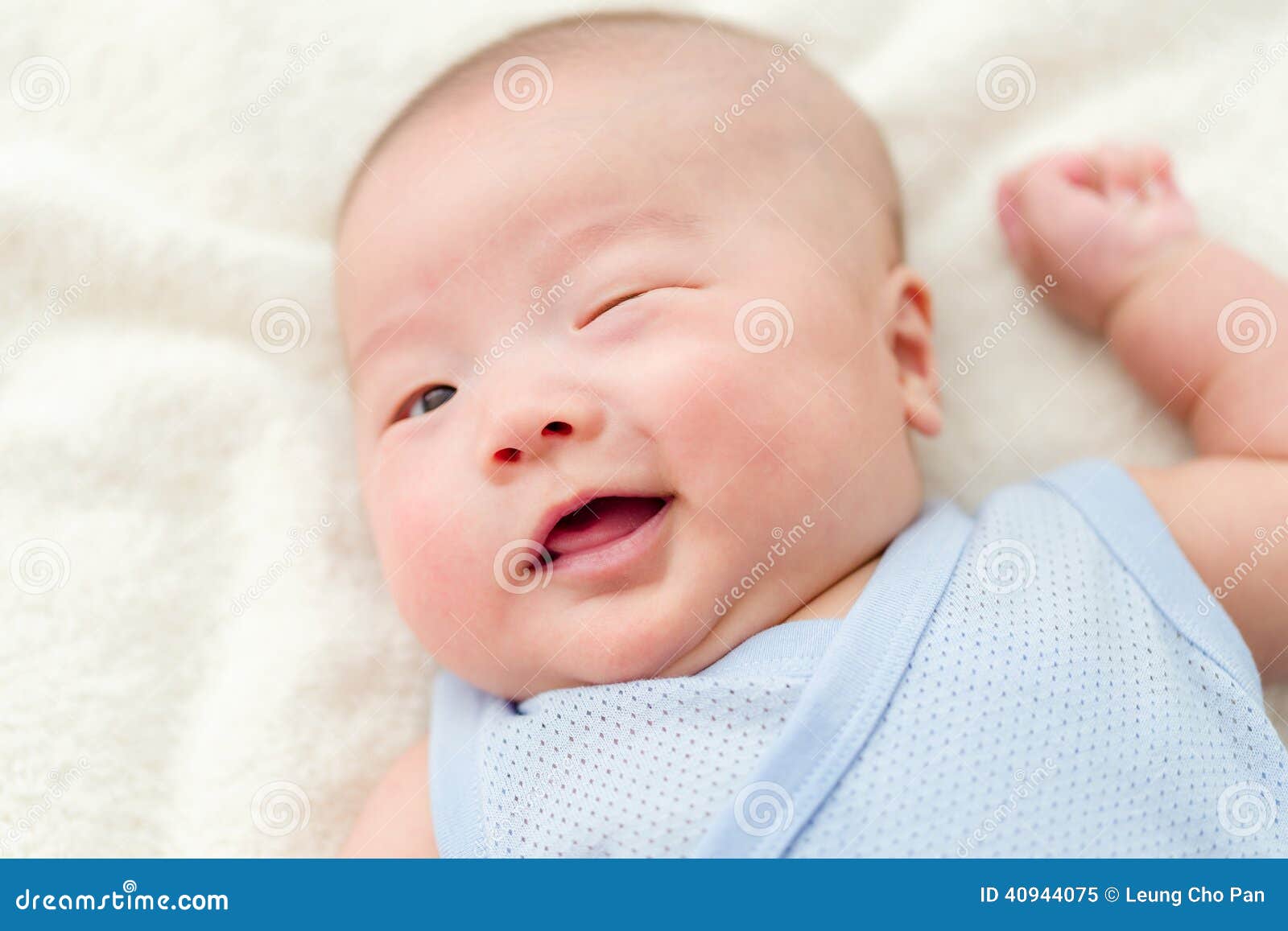 New born baby blink eye stock image. Image of girl, infant - 40944075