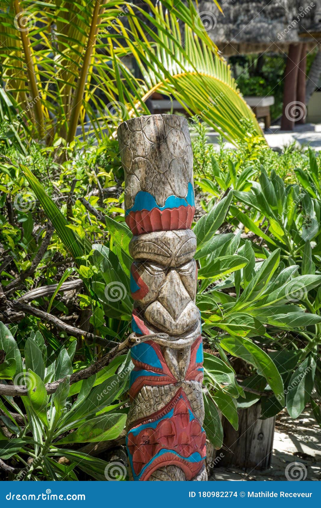 New Caledonian Painted Totem Editorial Stock Image - Image of totem ...