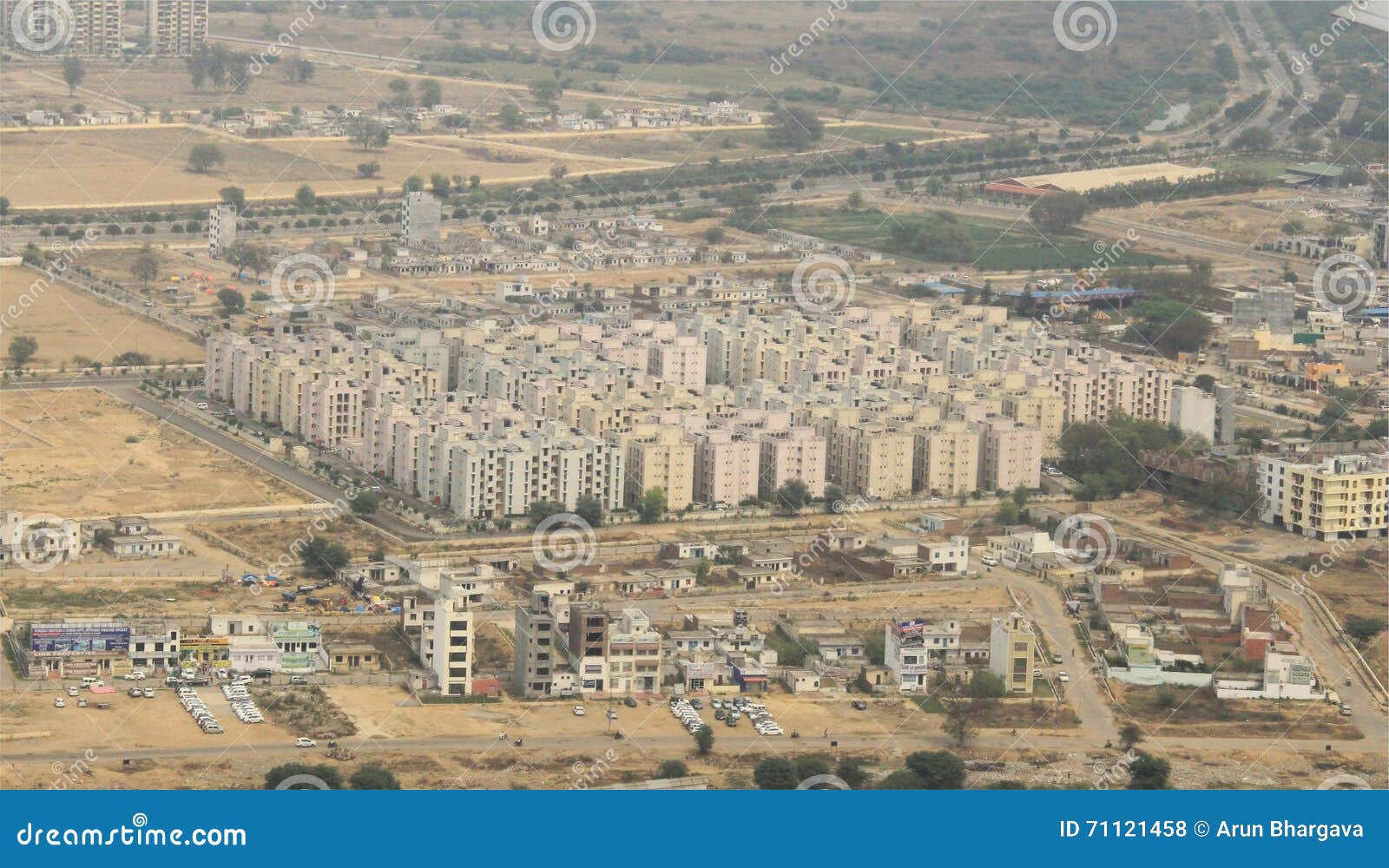 New City grows in India editorial stock photo. Image of housing - 71121458