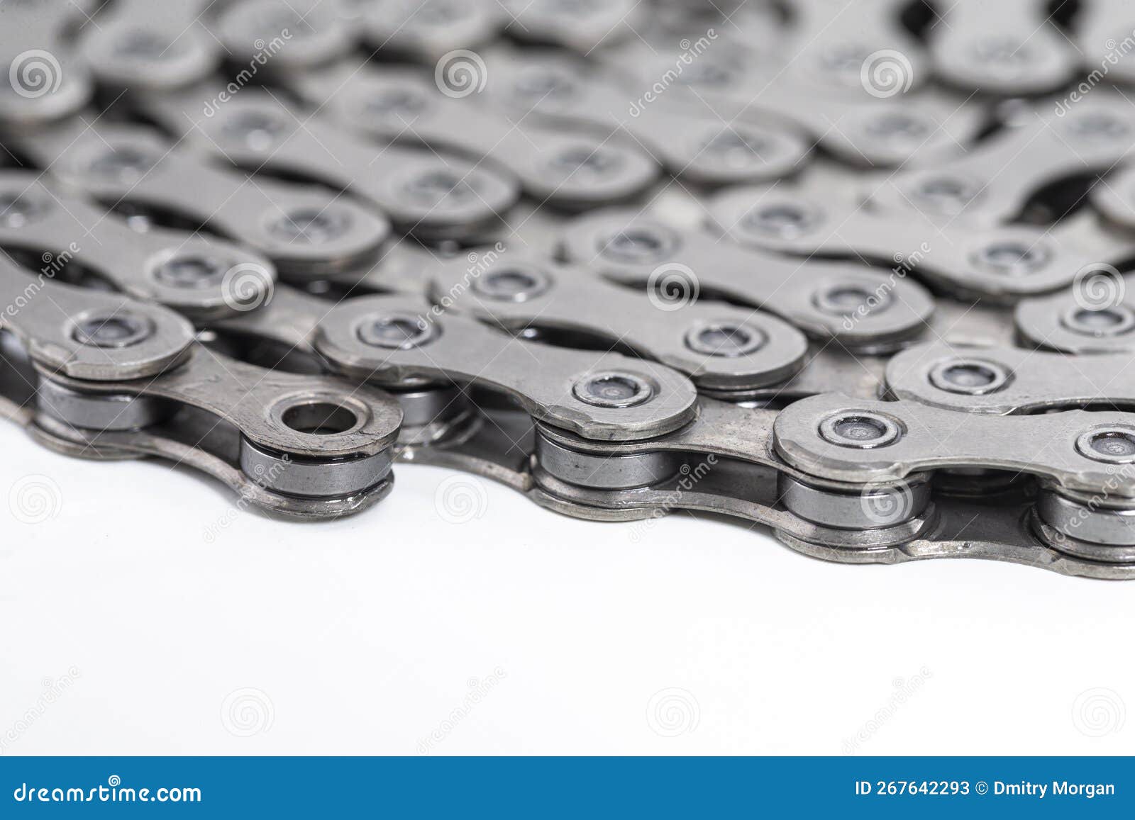 New Clean Oiled Twisted Circled Bicycle Chain Image Texture Isolated ...