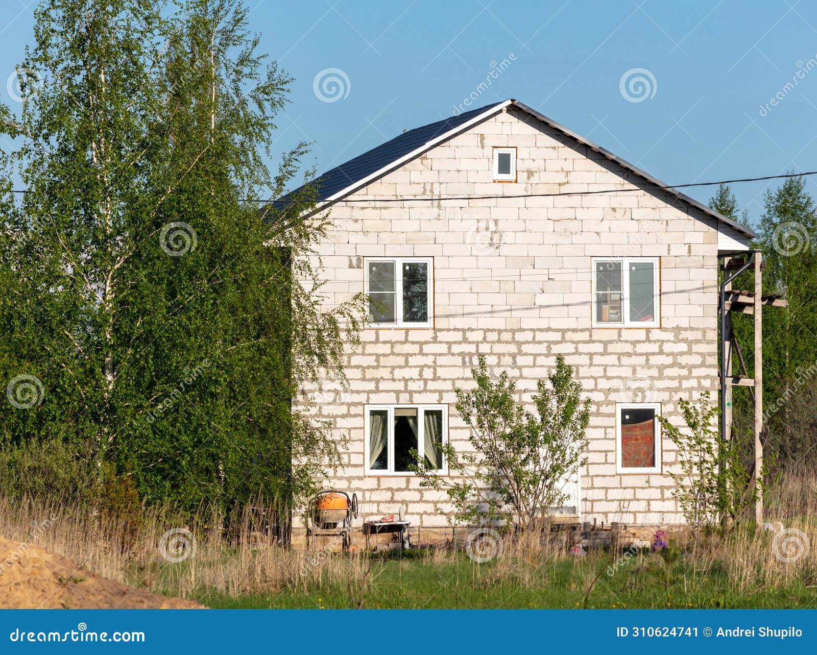 New Country House in the Village in Spring Stock Image - Image of yard ...