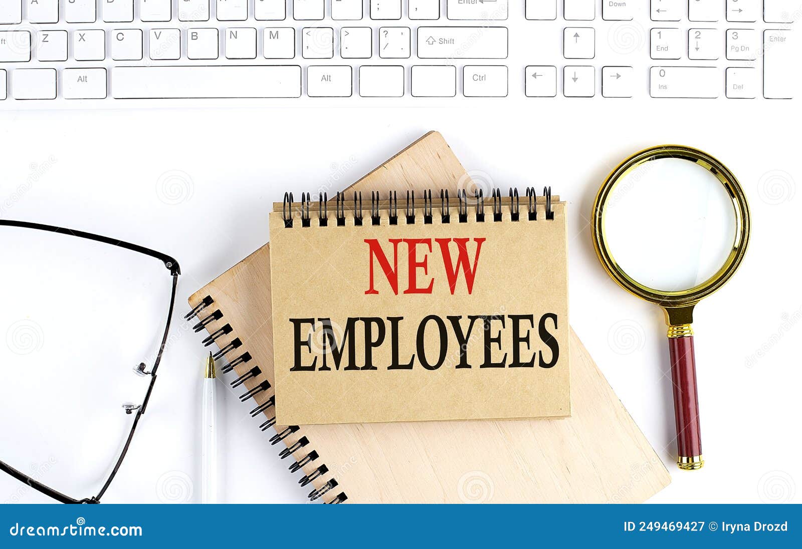 NEW EMPLOYEES Text in the Office Notebook with Keyboard, Magnifier and ... NEW EMPLOYEES Text in the Office Notebook with Keyboard, Magnifier and ...