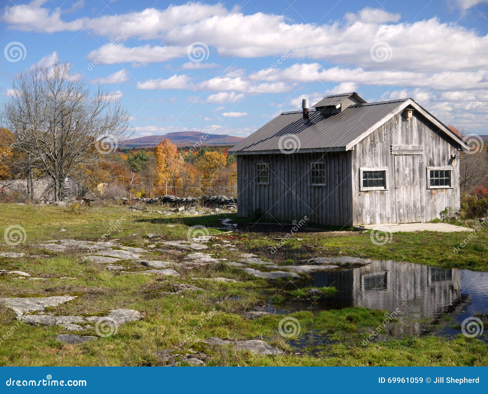 New England: Maple Sugar Shack in Autumn Fall Stock Image - Image of ...
