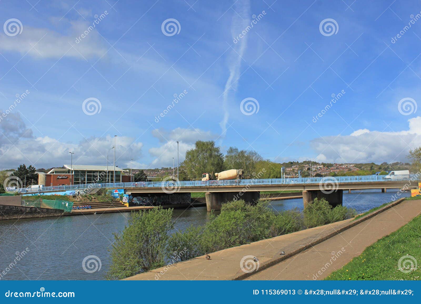 Exe bridge, exeter editorial stock photo. Image of river - 115369013