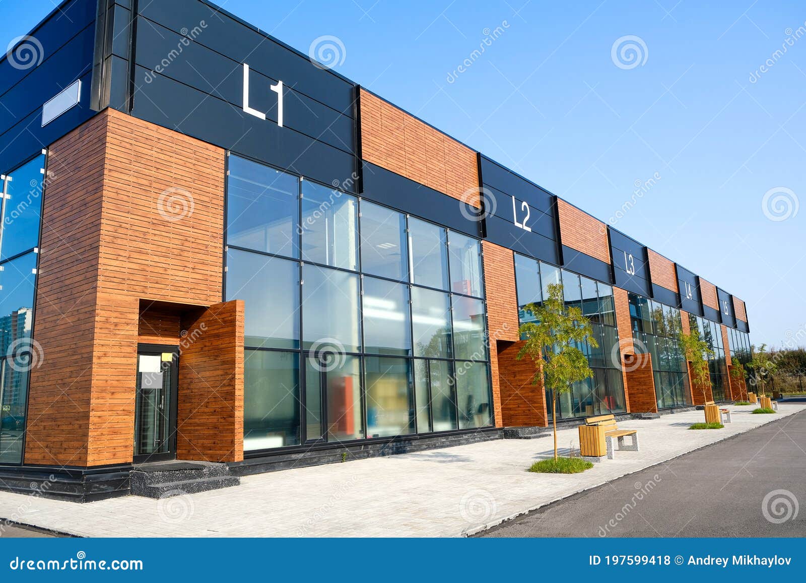 The New Facade of the Car Service Complex. Urban Background Stock Photo ...