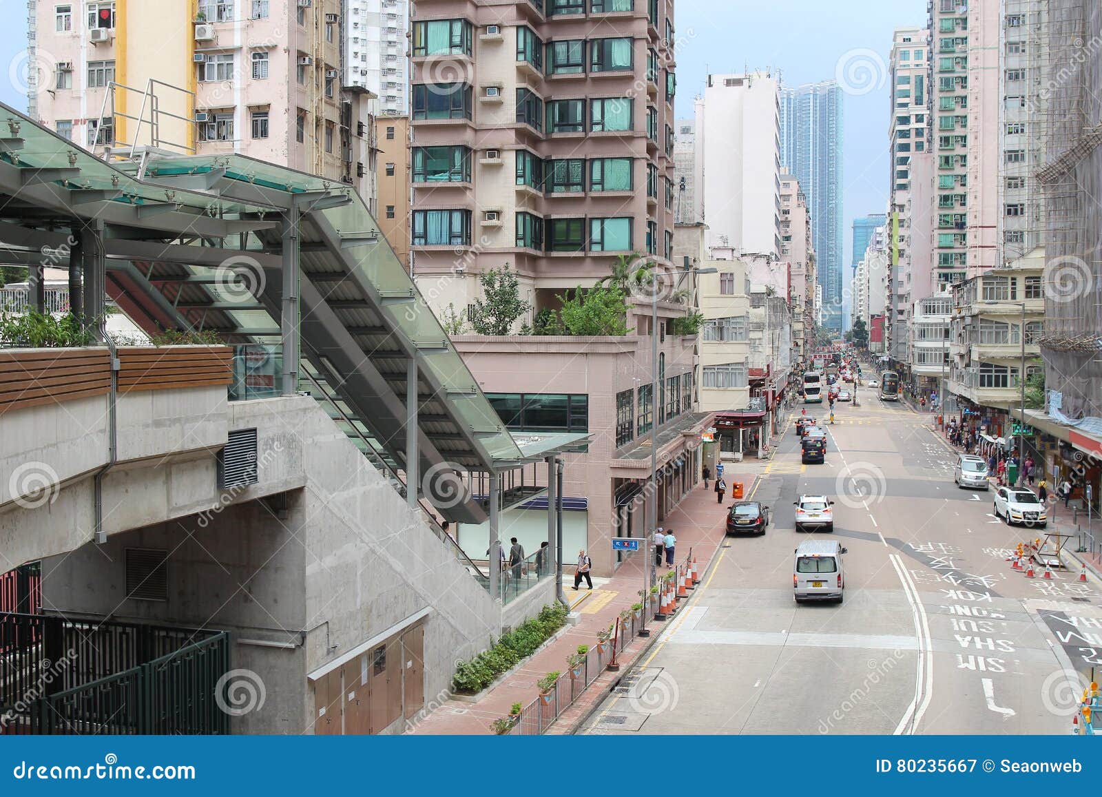 New Foot Bridge at Ho Man Tin Editorial Photography - Image of foot ...