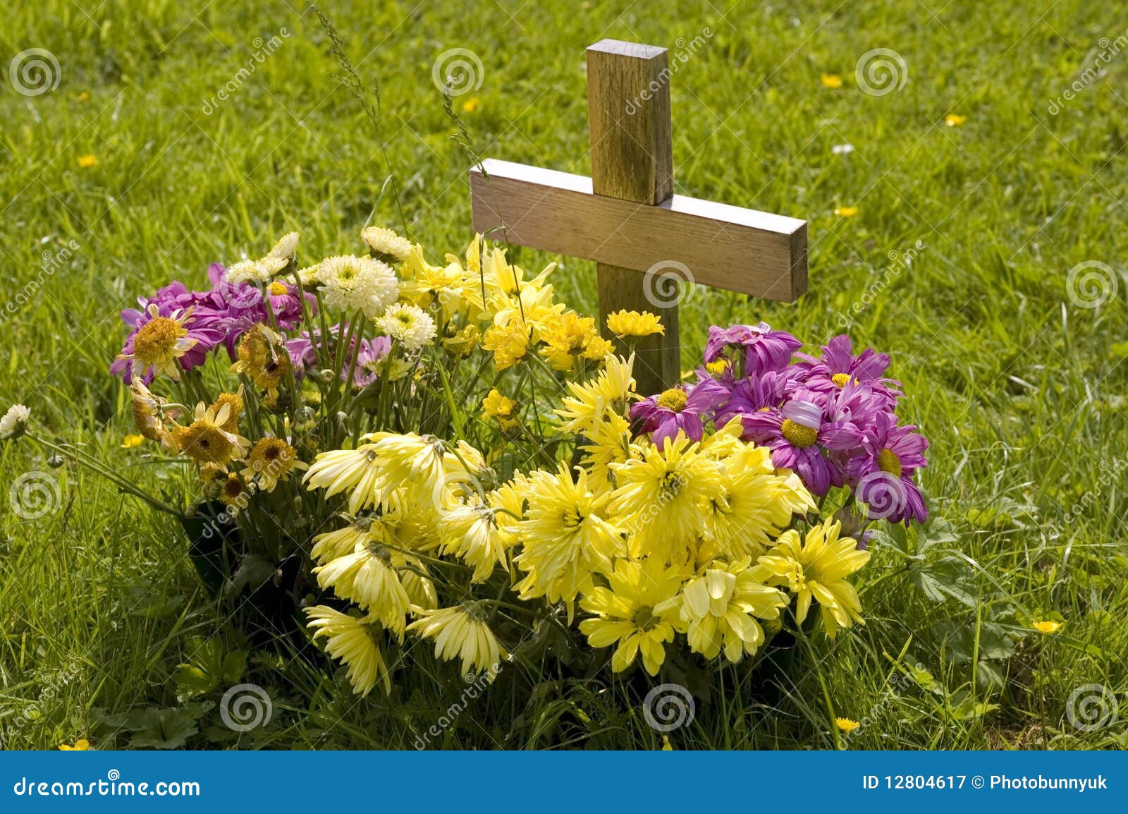 New Grave. stock image. Image of flower, christianity - 12804617