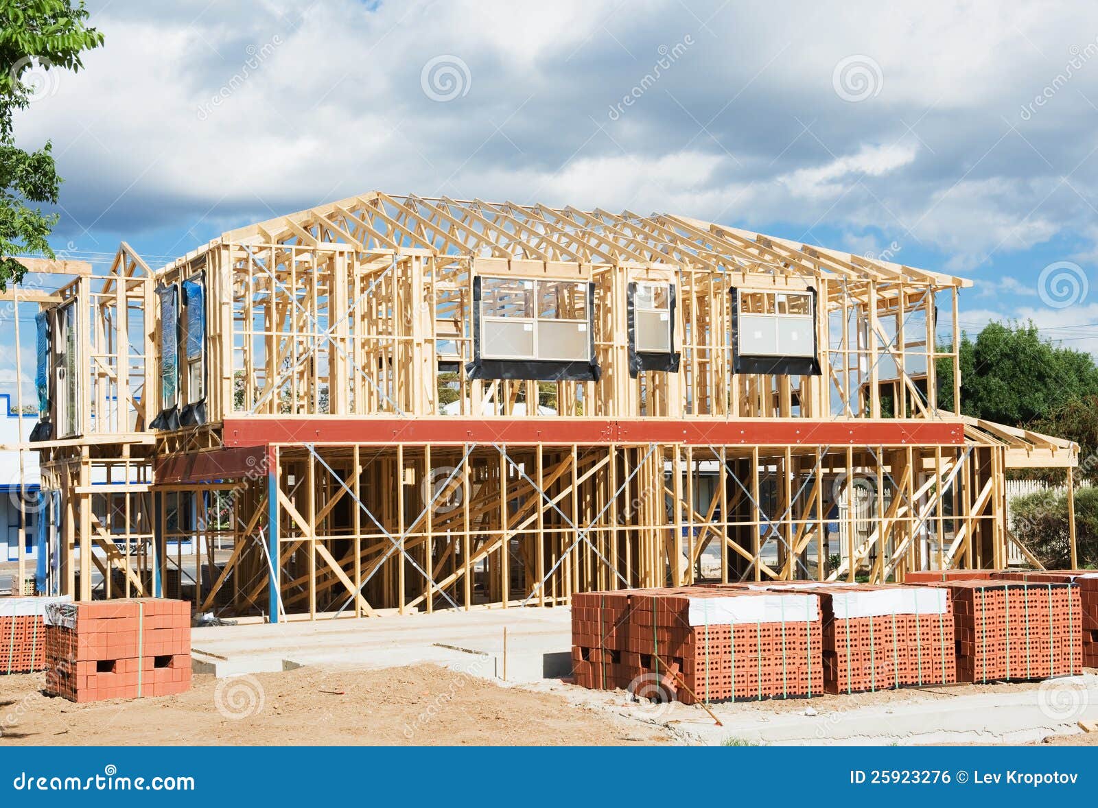 New Home Construction Framing Stock Photo - Image of blue, realty: 25923276