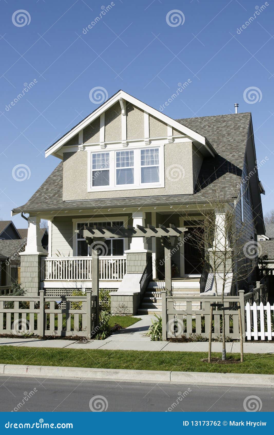 New Home House Residence stock photo. Image of front - 13173762