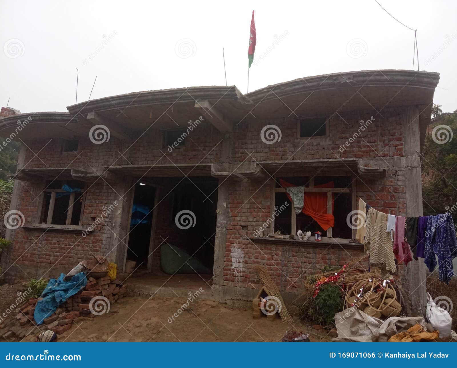 New home sky kabad stor stock photo. Image of kabad - 169071066