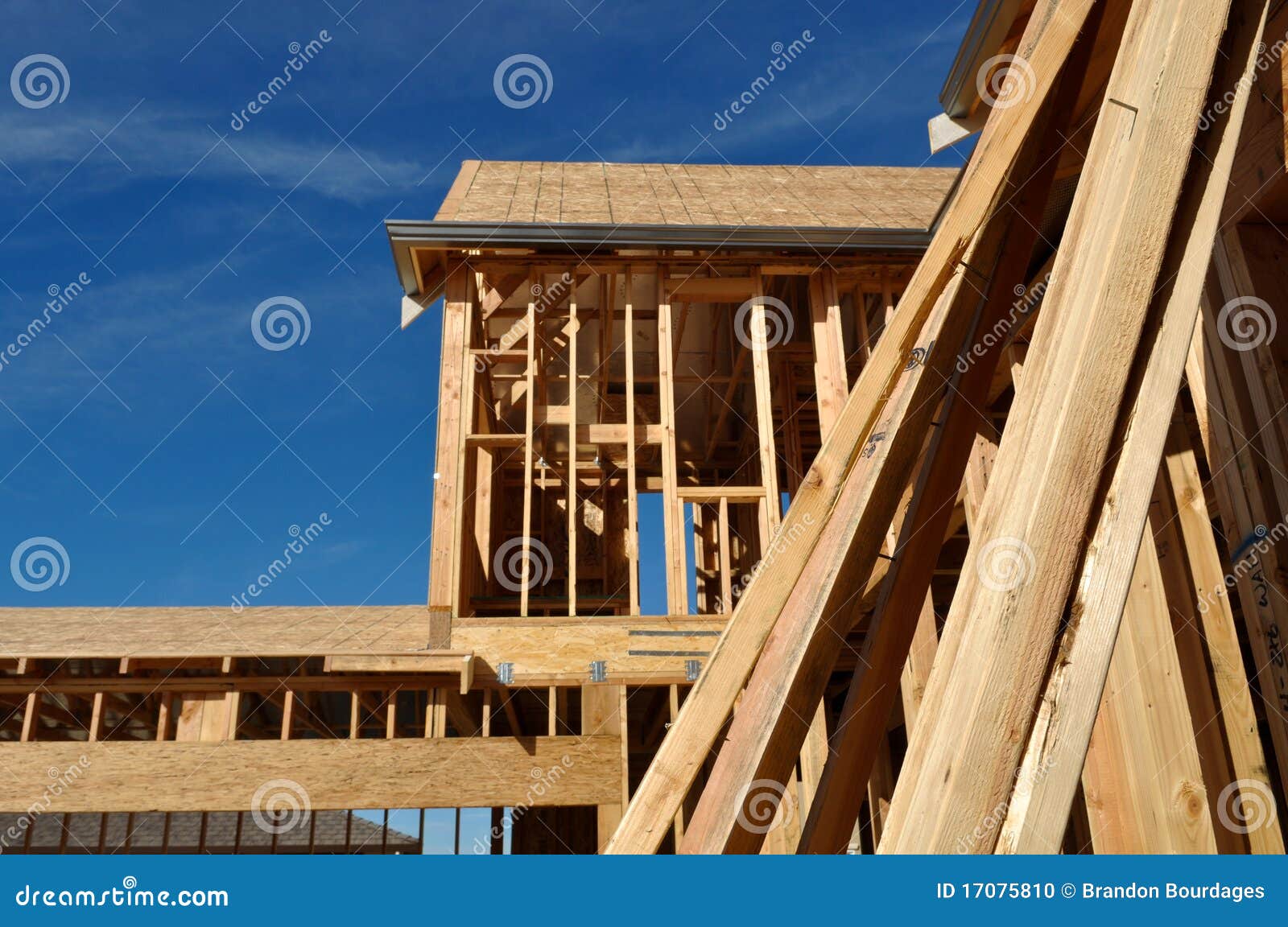 New Home Under Construction Stock Photo - Image of carpentry, dwelling ...