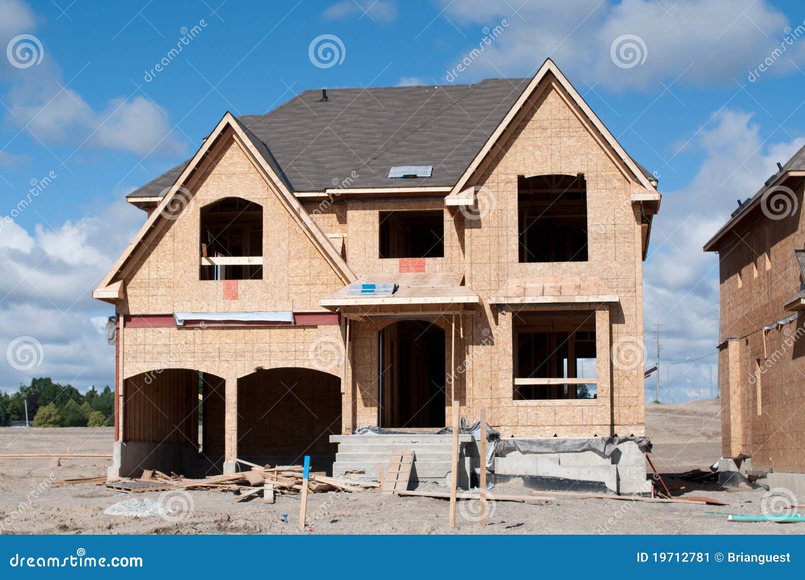 New Home Under Construction Stock Image - Image of shingles, photograph ...
