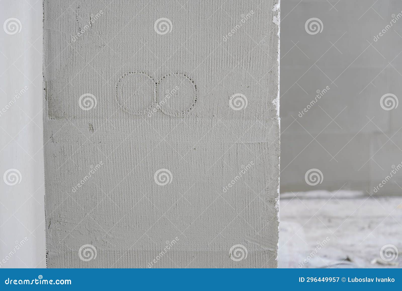 New House Building Empty Wall with Fibre Textile Mesh Layer Applied ...