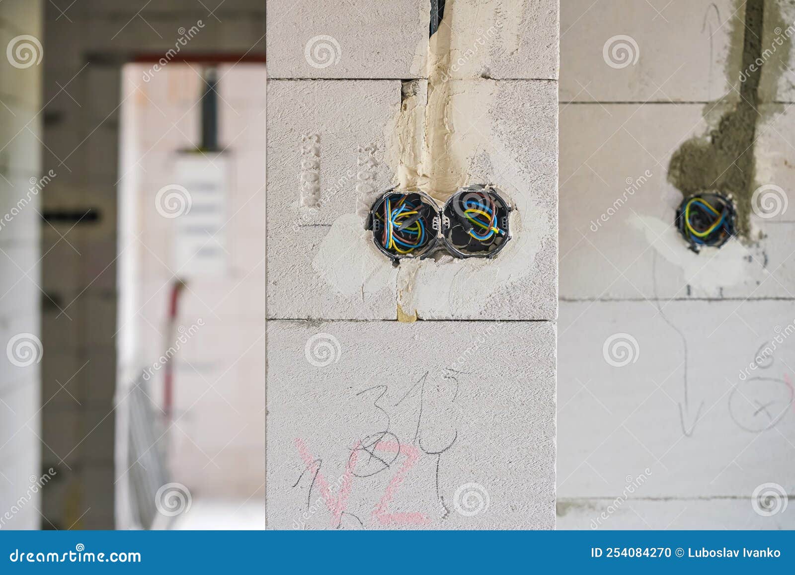 New House Empty Wall Built from AAC - Autoclaved Cellular Concrete ...