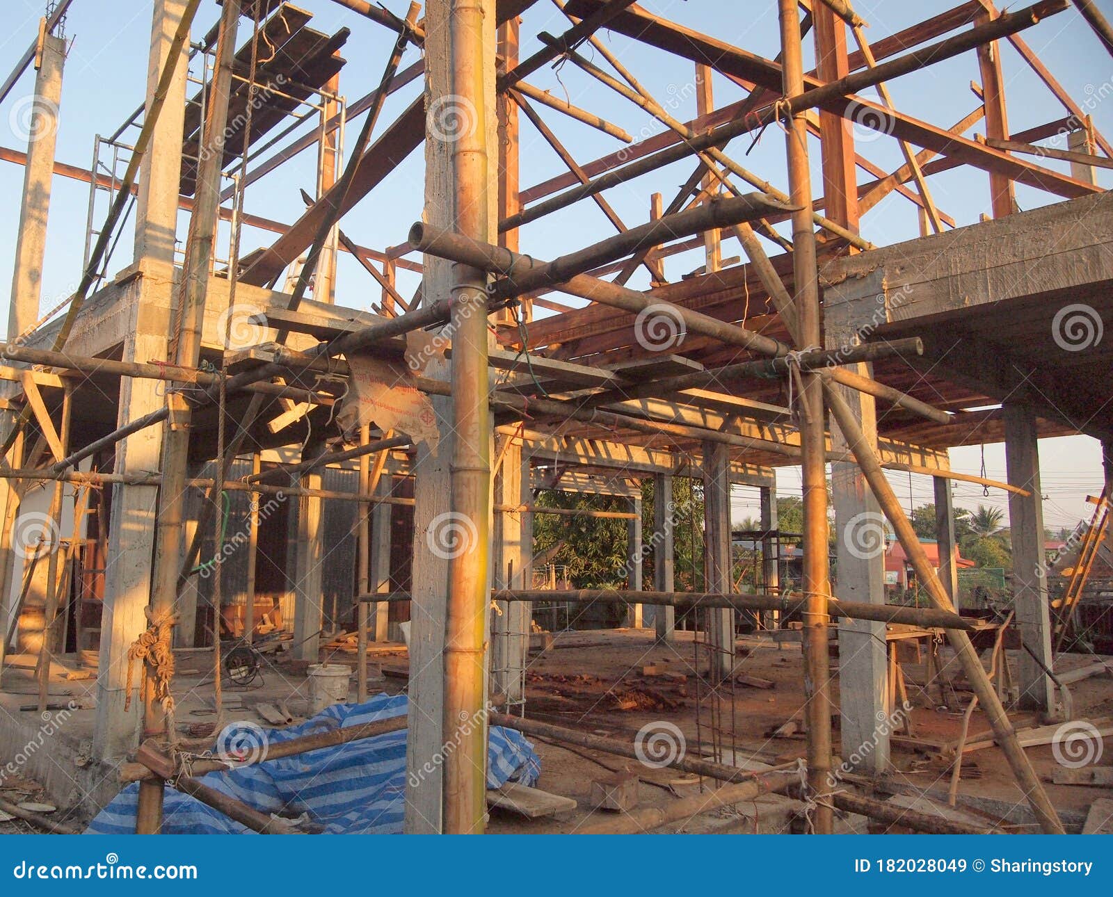 New House Under Construction Stock Image - Image of dream, work: 182028049