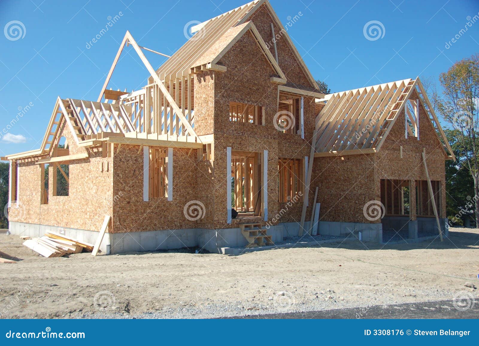 New House Under Construction Stock Photo - Image of real, lumber: 3308176
