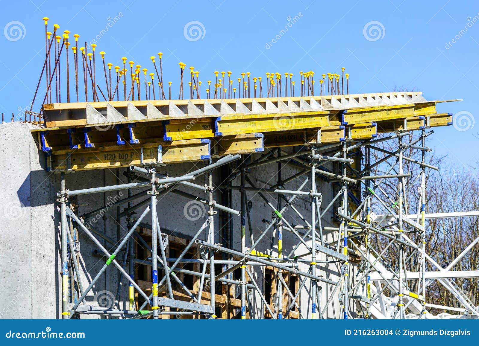 A New House Wall Built Using Concrete Formwork Stock Photo - Image of ...