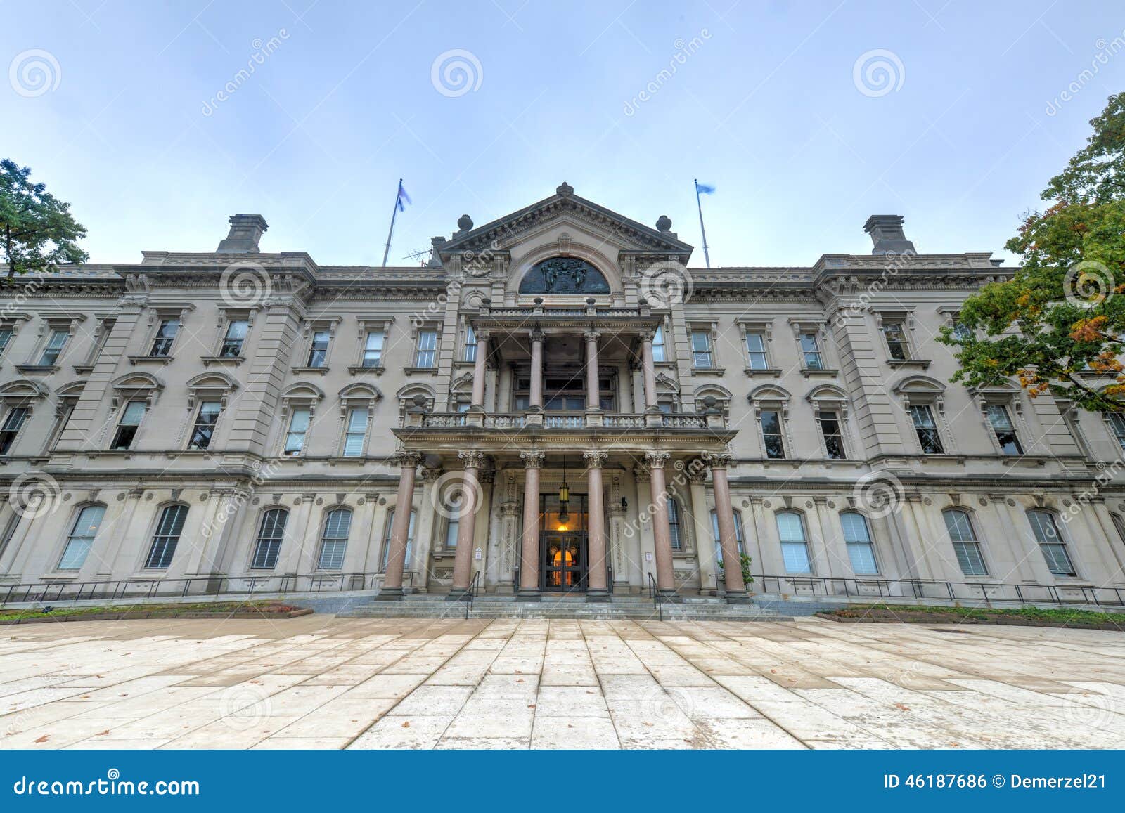 New Jersey State House, Trenton Stock Photo - Image of gold, politics ...