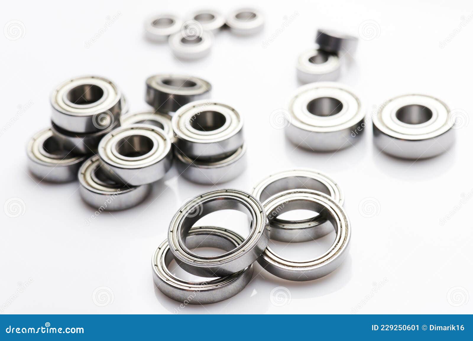 Metal Spare Parts: Bearings, Gears, Shaft, Gear Shaft. Spare Par ...