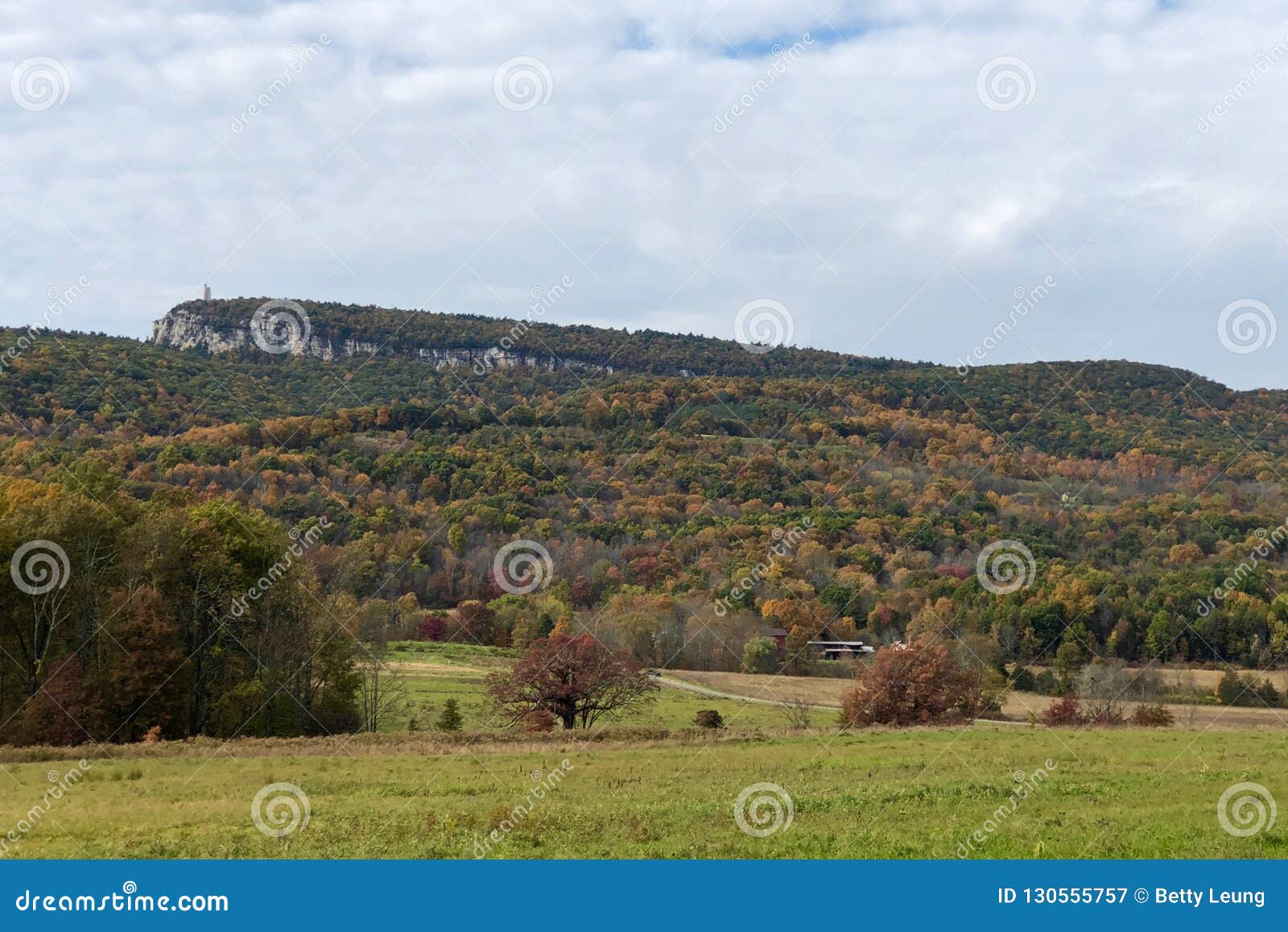 Autumn Foliage in Shawangunk Mountain in New York Stock Image - Image ...
