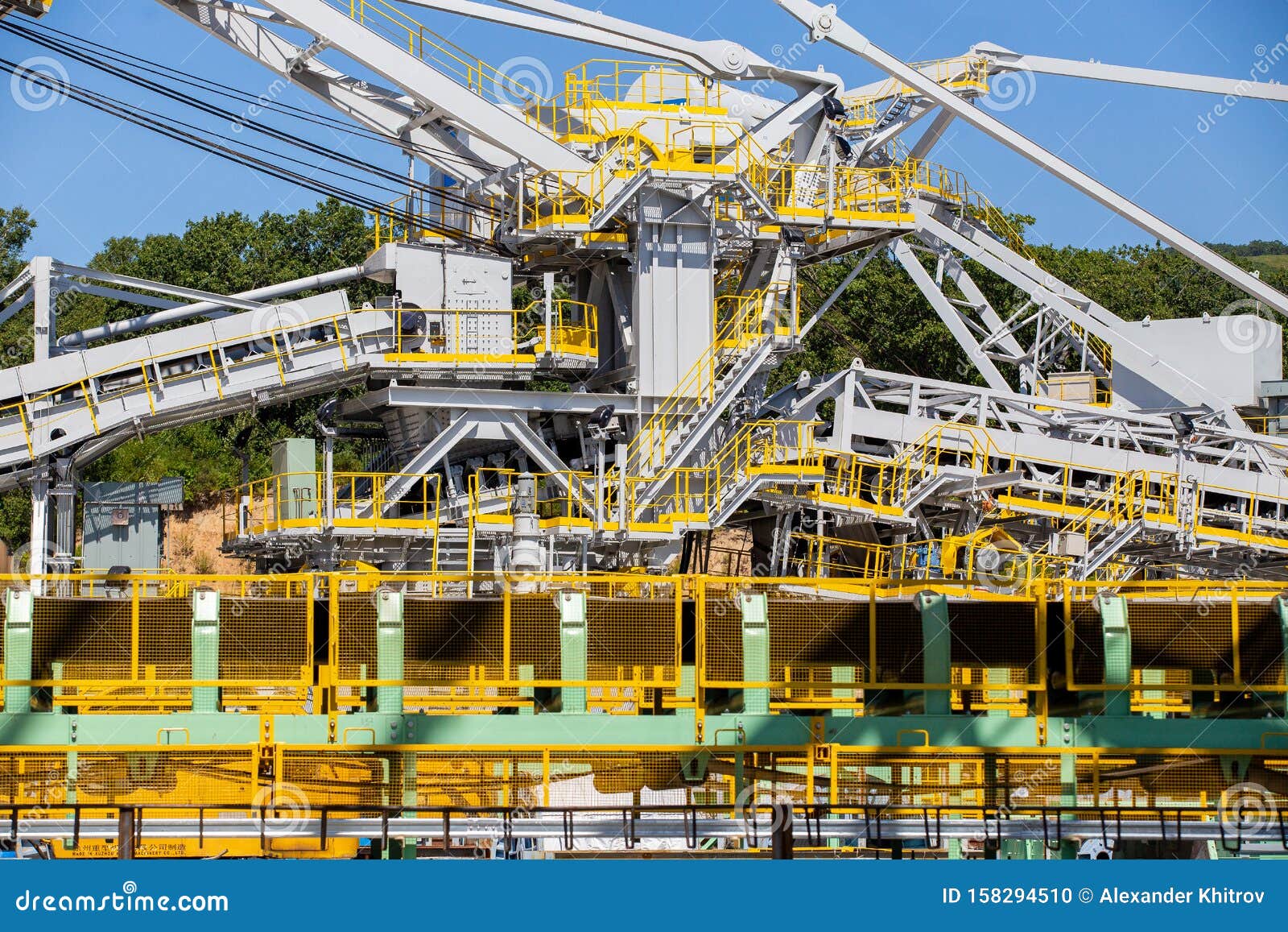 New Stacker-reclaimer for Stacking Coal or Other Bulk Material Stock ...