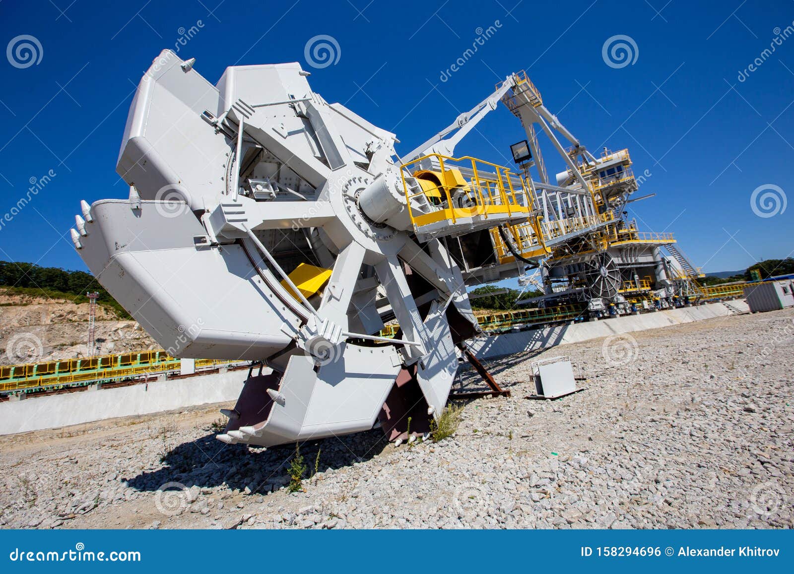 New Stacker-reclaimer for Stacking Coal or Other Bulk Material Stock ...