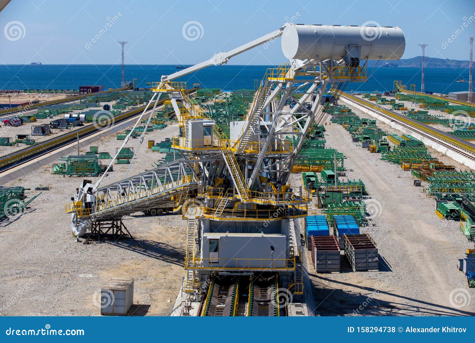 New Stacker-reclaimer for Stacking Coal or Other Bulk Material Stock ...