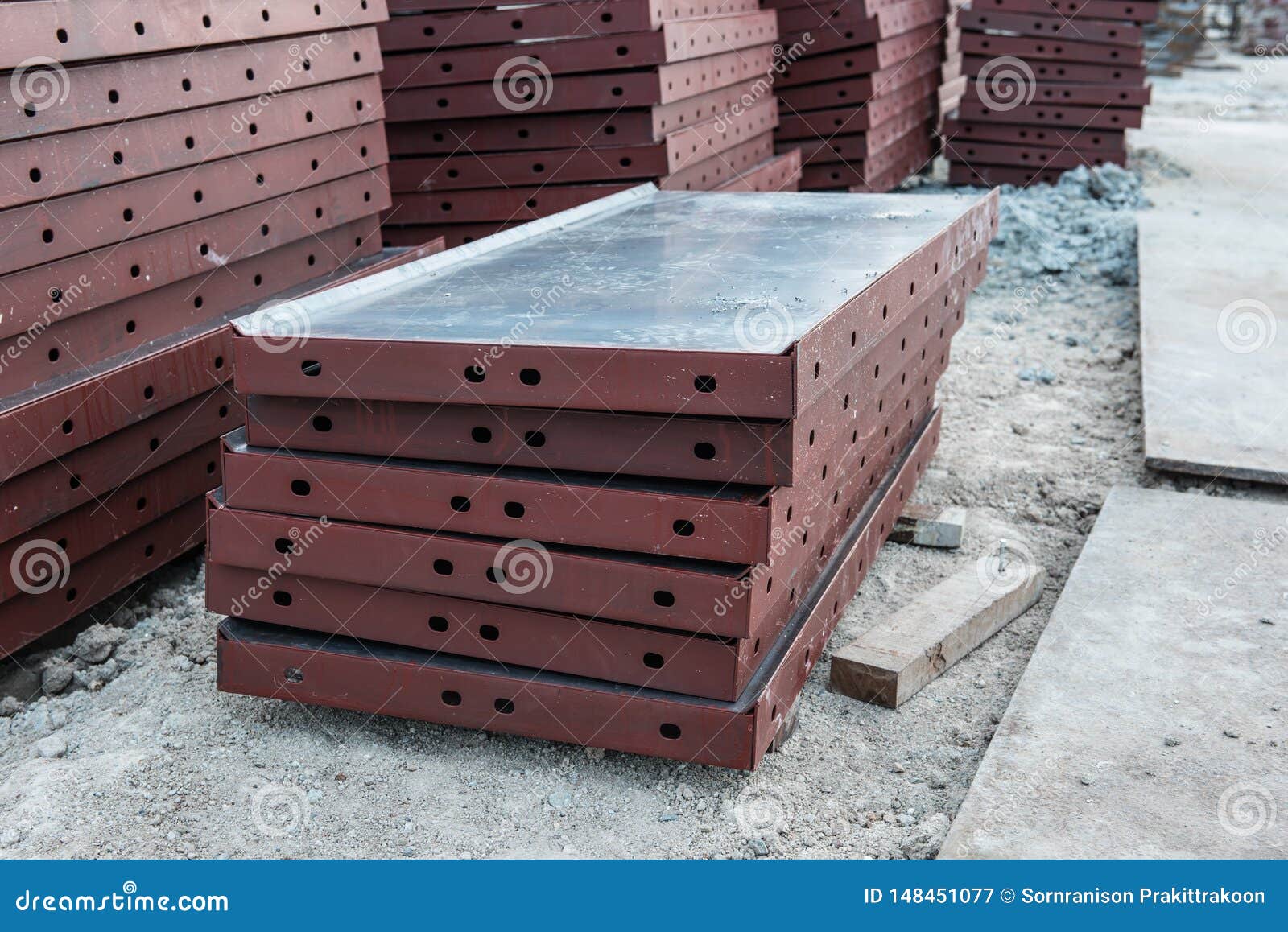 Steel Formwork For The Construction Of Reinforced Concrete Monolithic ...