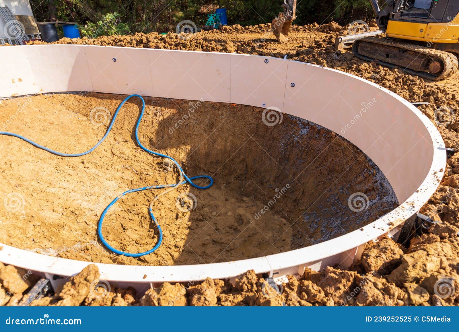 New Swimming Pool Under Construction Stock Image - Image of pool, house ...