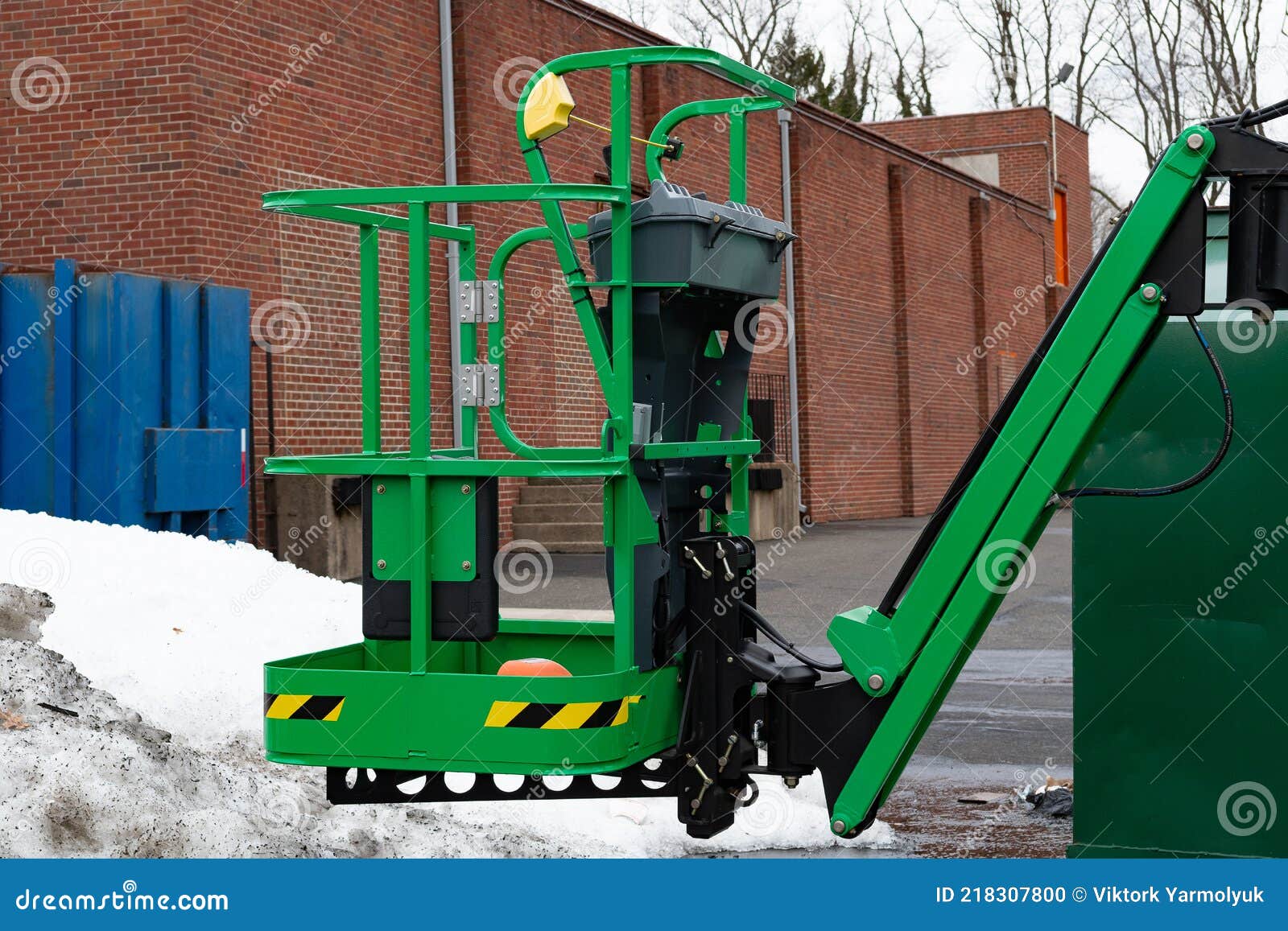 Telescopic Platform Crane Machine Work Lift Hydraulic Outdoor Stock ...