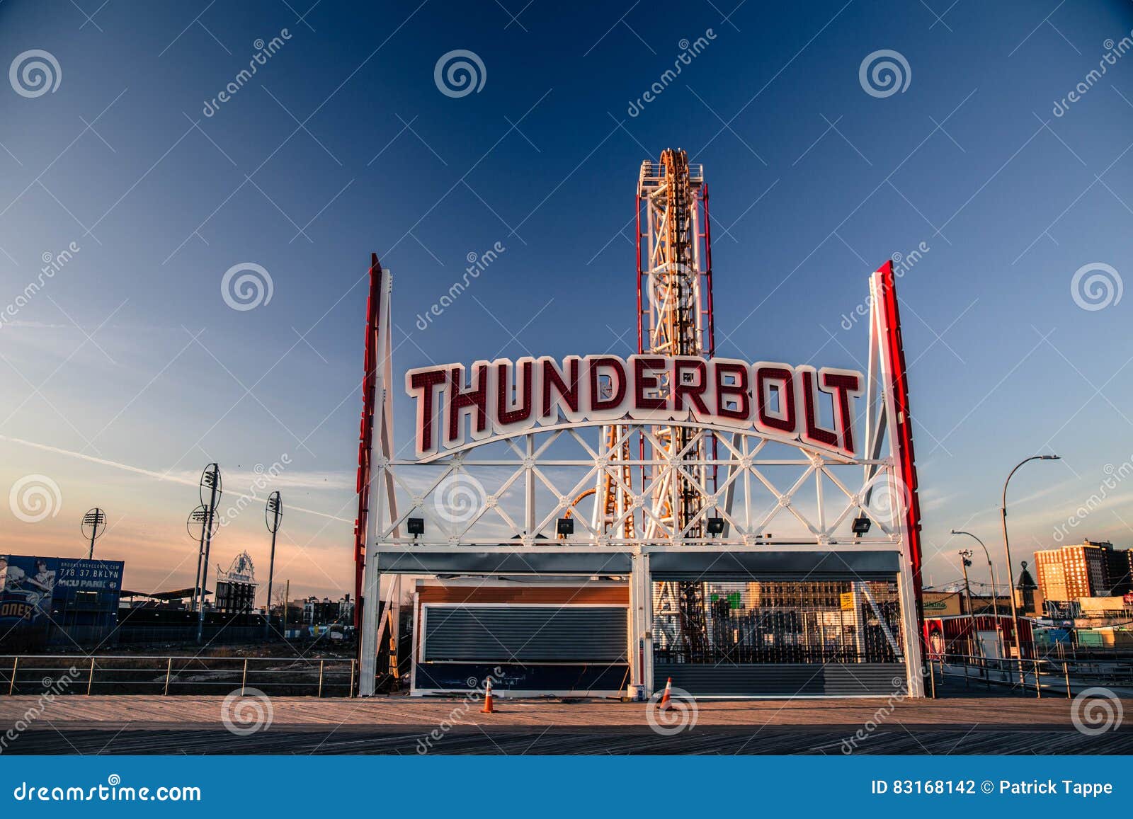 The New Thunderbolt at Coney Island Editorial Photography - Image of ...
