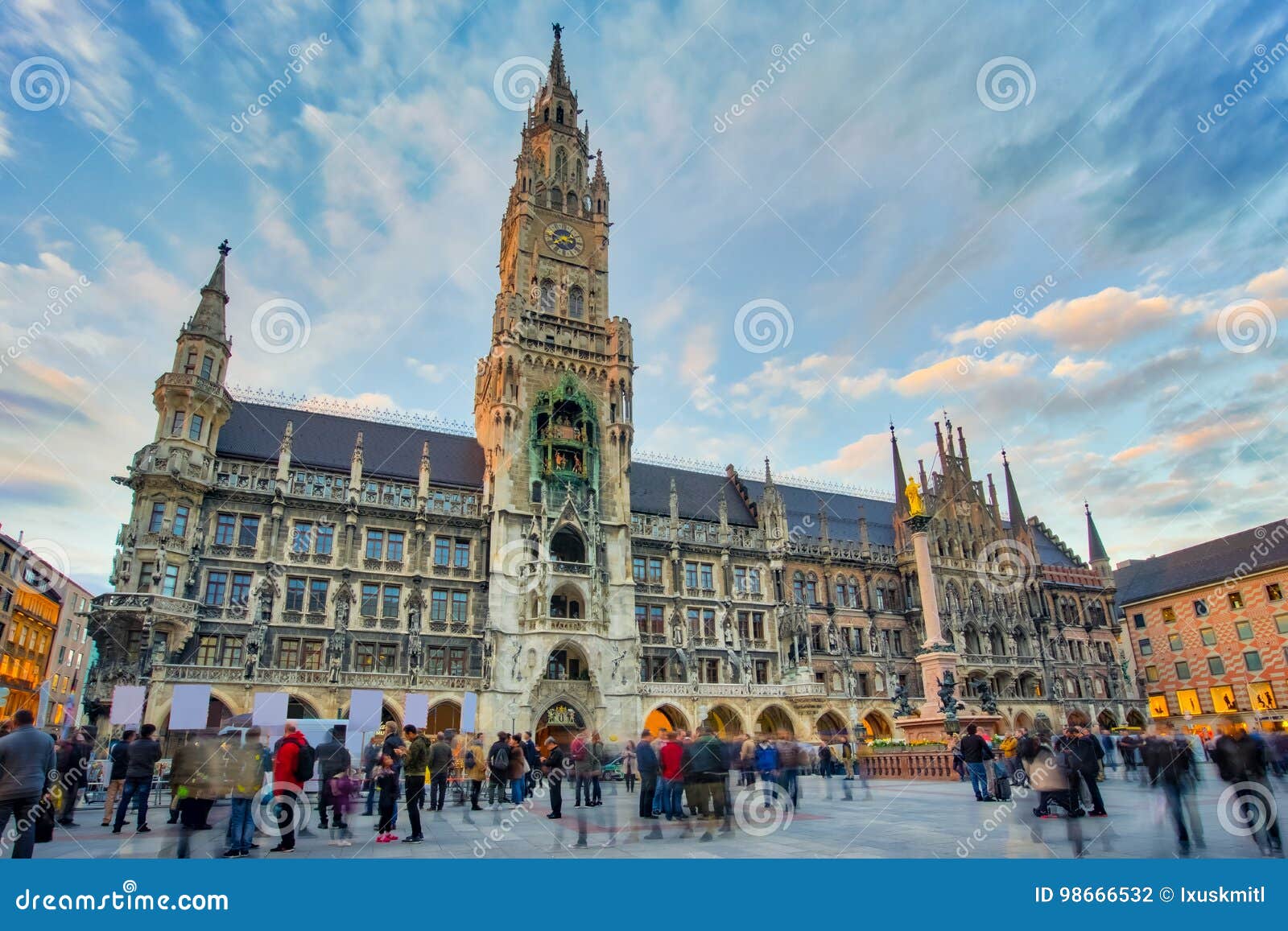 The New Town Hall in Munich, Germany Editorial Photography - Image of ...