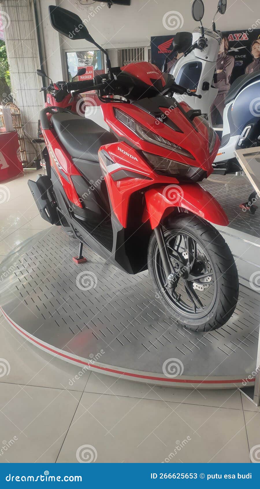 New Vario 125 cbs red editorial stock photo. Image of vario - 266625653