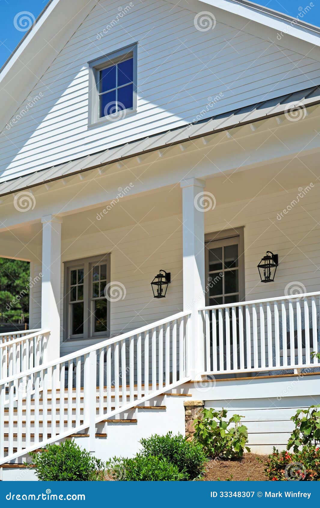 New White House stock image. Image of estate, home, living - 33348307
