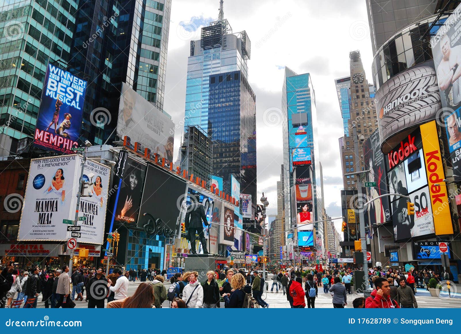 New York City Manhattan Times Square Editorial Stock Image - Image of ...