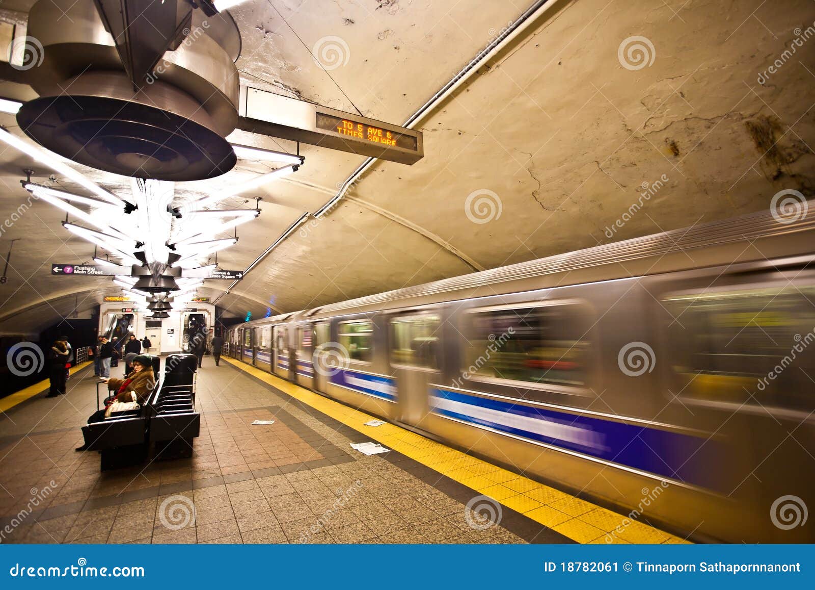 New York City Subway editorial photo. Image of rails - 18782061