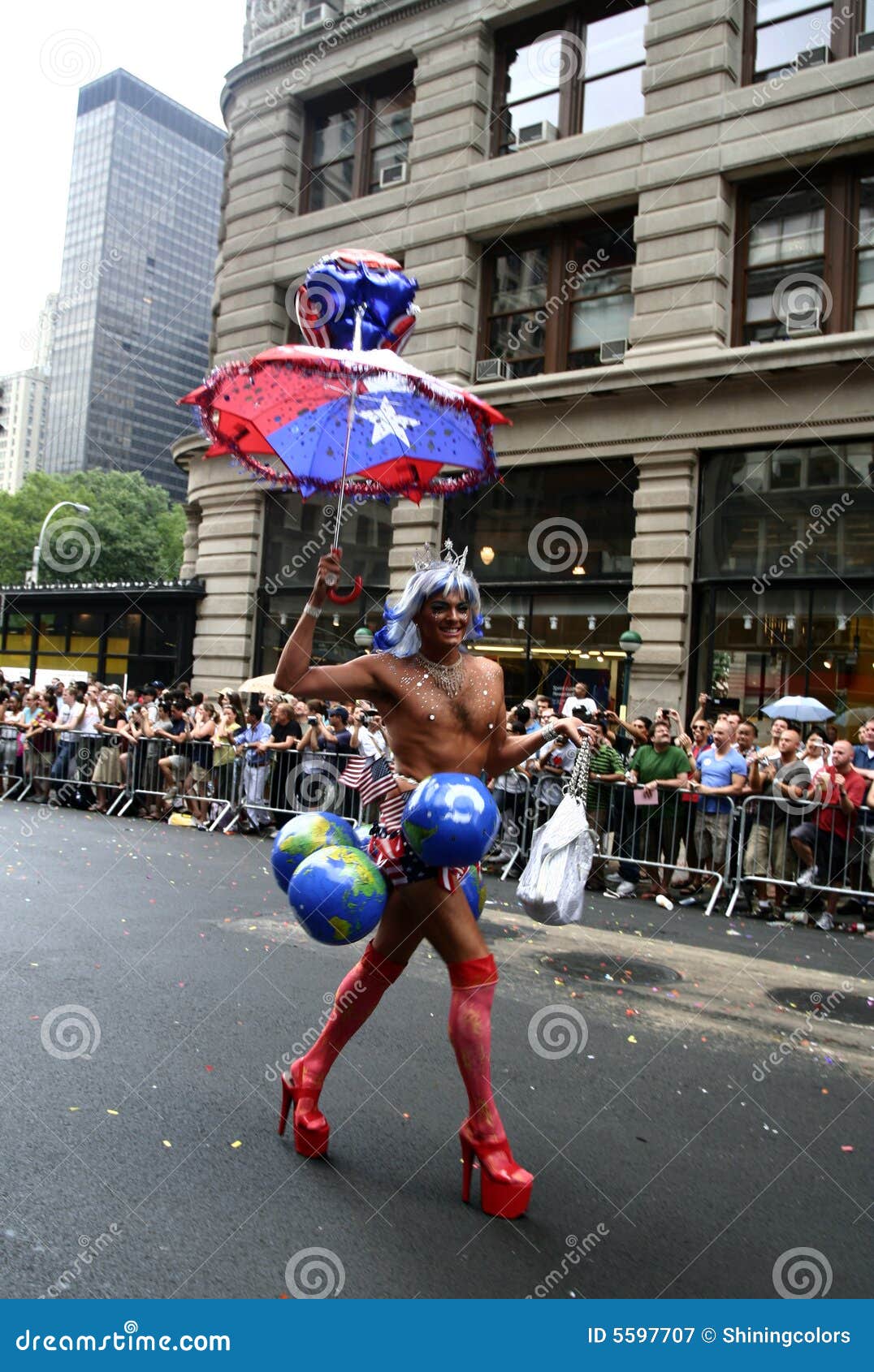 New York Gay Pride Parade1 editorial photography. Image of avenue - 5597707