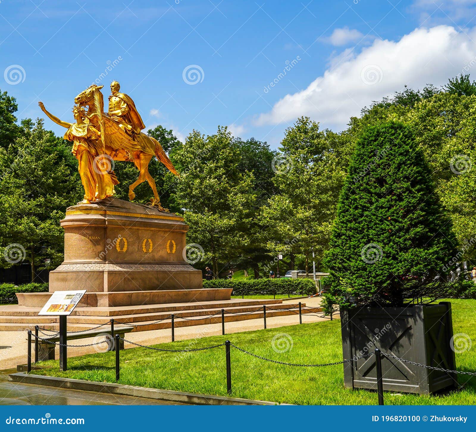 General Sherman Monument in Manhattan Editorial Image - Image of plaza ...