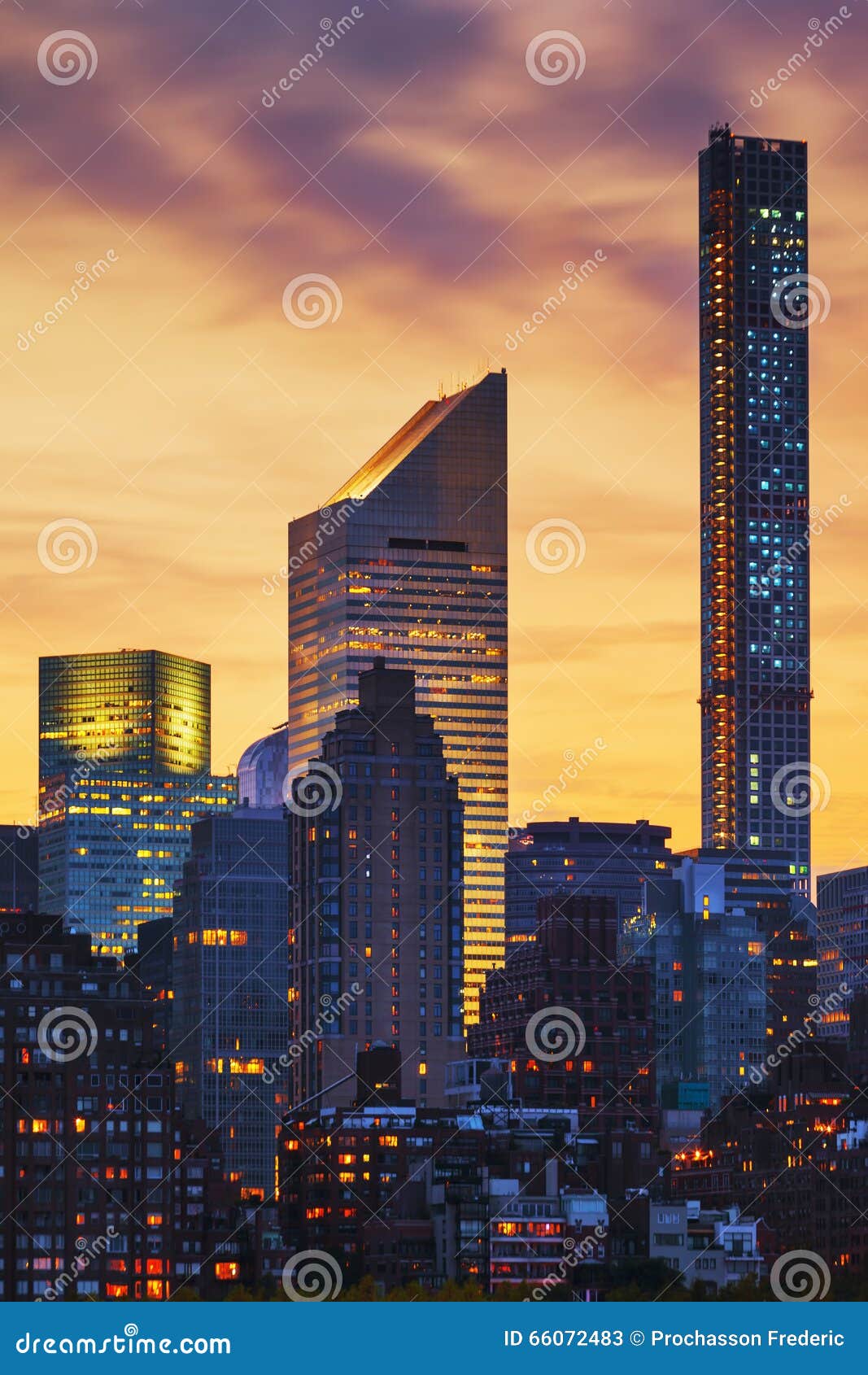 New York Skyscraper at Sunset Stock Image - Image of skyline, sunrise ...