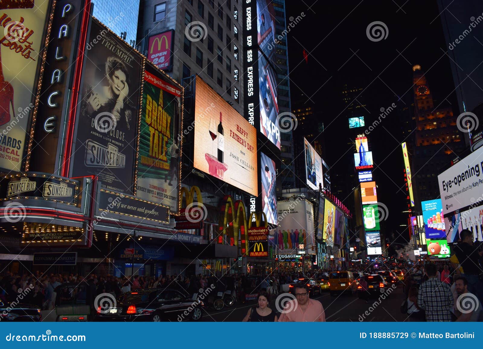 New York / USA - 15/06/2017 - Panoramic View of Times Square Editorial ...