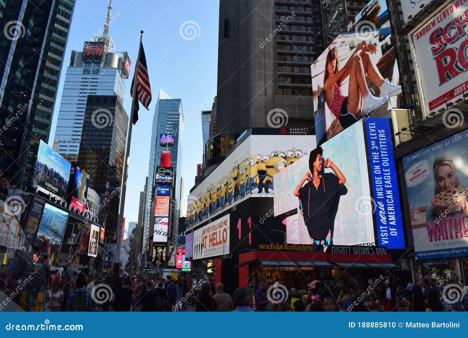 New York / USA - 15/06/2017 - Panoramic View of Times Square Editorial ...